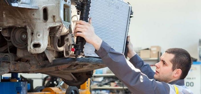 Radiator Fan Not Working? - Troubleshooting + Solutions